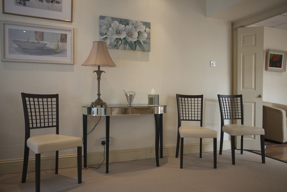 Quinns of Glasthule - Funeral Home Viewing Seating Area - Quinns of ...