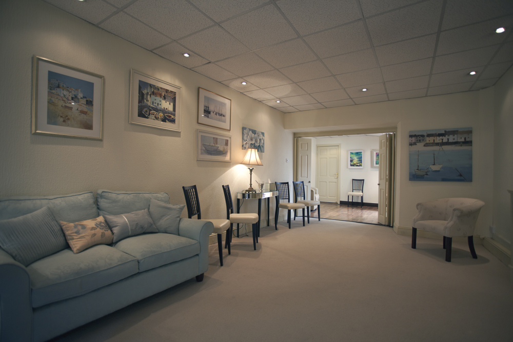 Quinns of Glasthule - Funeral Home Viewing Seating Lounge Area - Quinns ...